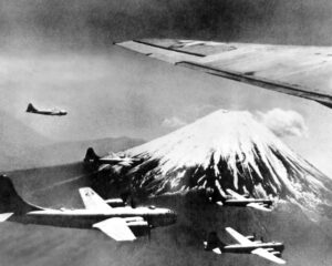 B-29 bombers fly over Mount Fuji in 1945 - WW2 HistoryBook